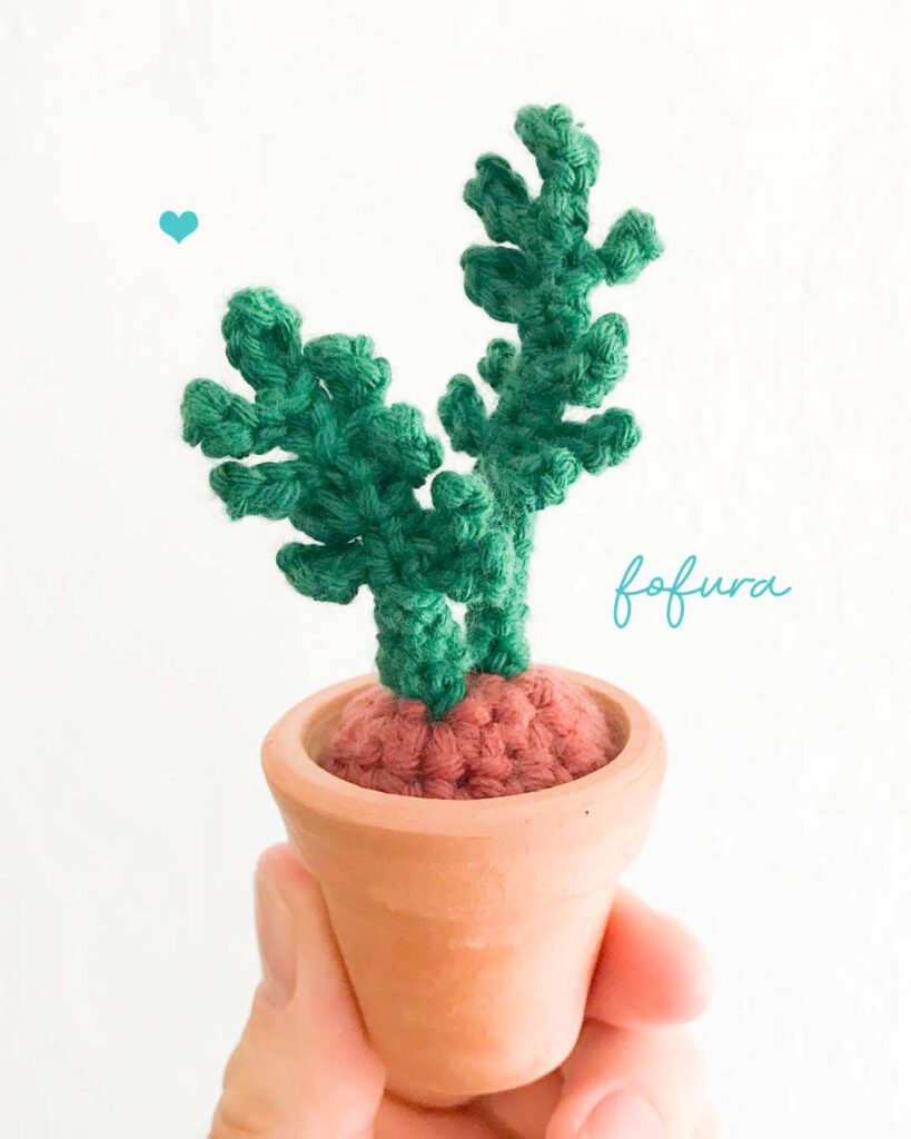 Amigurumi fácil - O Jardineiro feito com fio MONTEREY