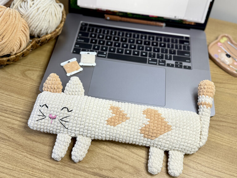 Apoio de pulso Brrrrr em crochê com o fio Vellut Amigurumi
